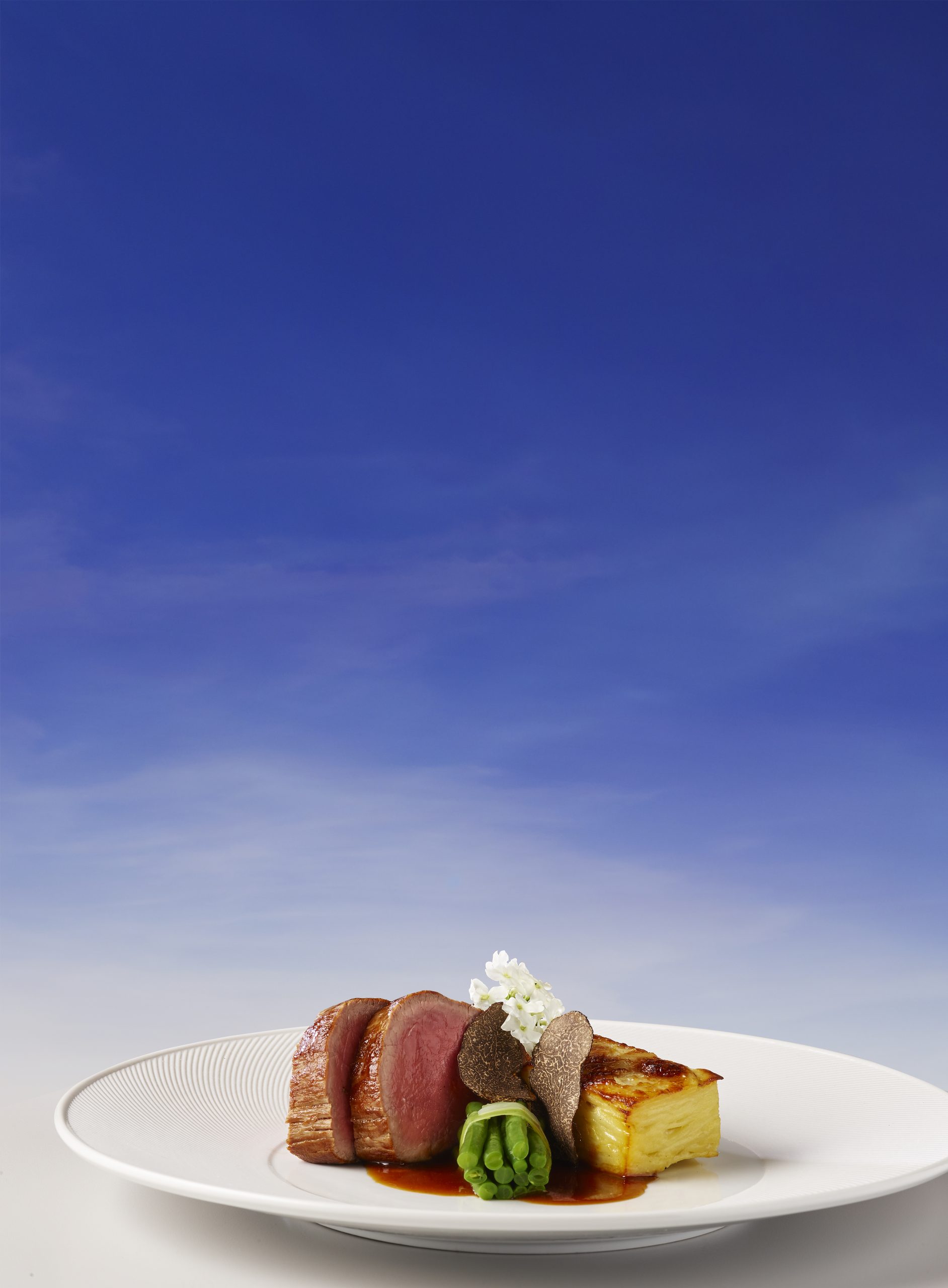 How in-flight food enhances the passenger experience | Business Airport ...
