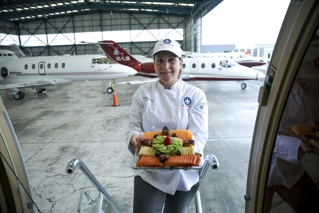 How in-flight food enhances the passenger experience | Business Airport ...