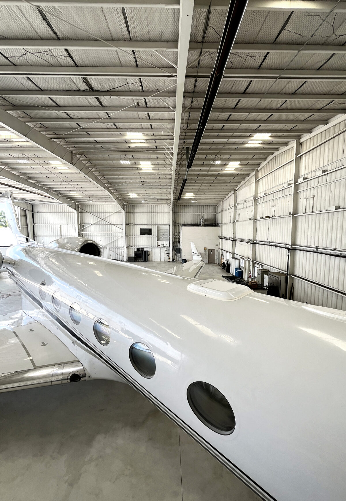 Business Jet completes first Gulfstream GV Starlink installation ...
