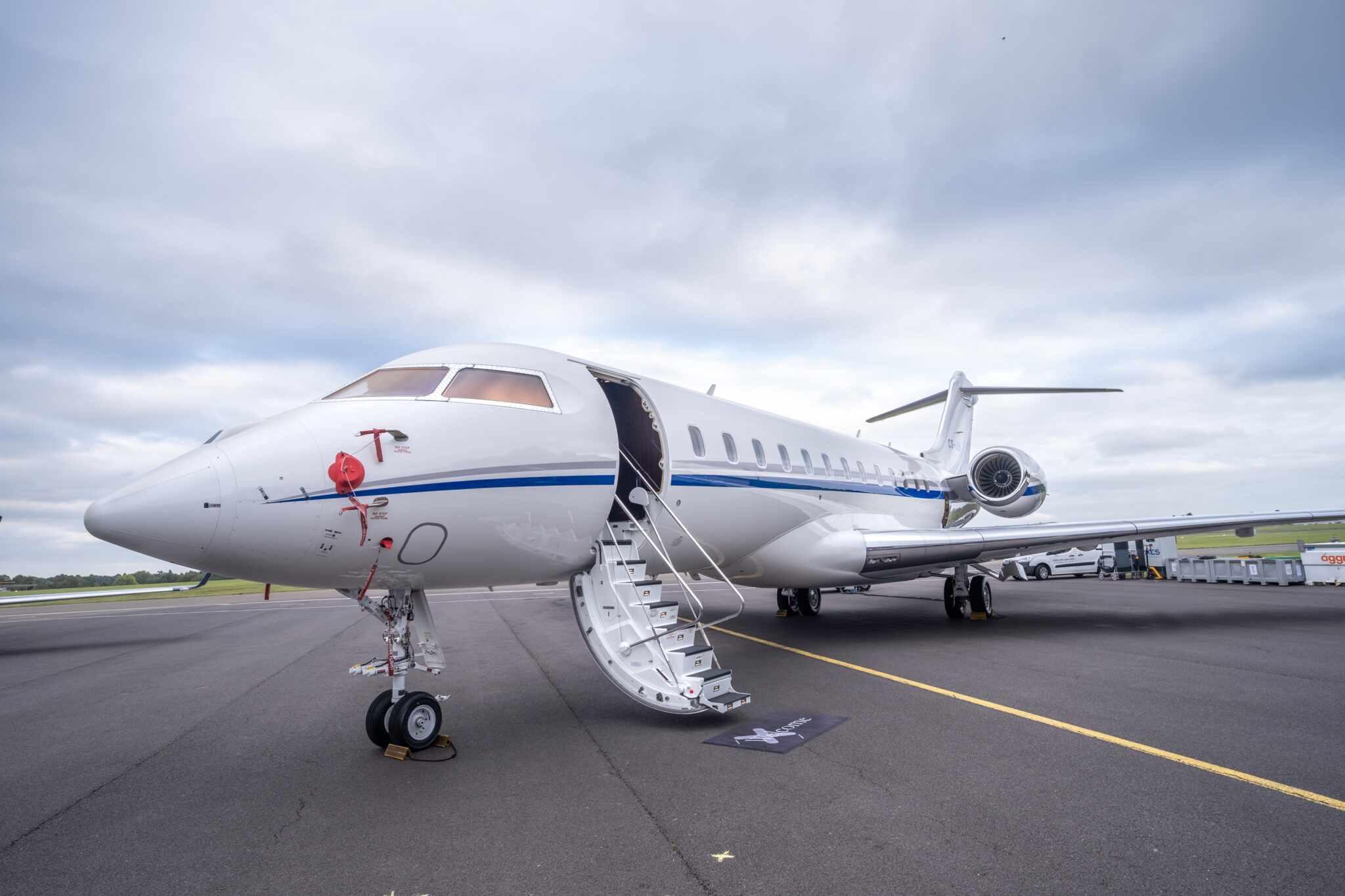 Luxaviation welcomes Global 6000 to UK fleet | Business Airport ...
