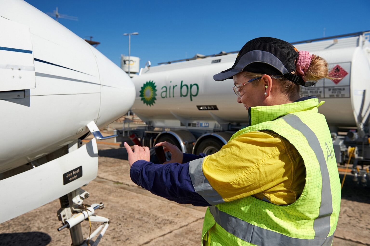Air bp celebrates one million ‘safe2go’ overwing refuelings | Business ...