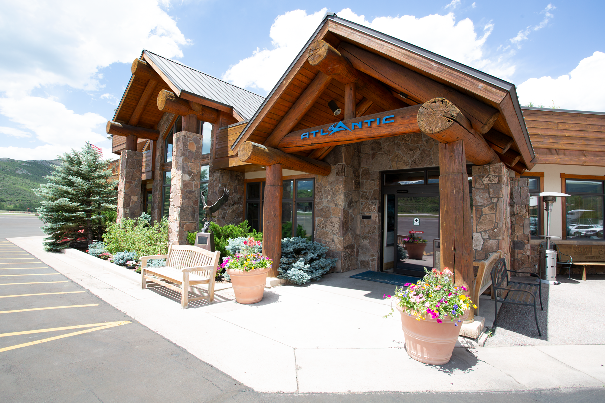Atlantic Aviation and Pitkin County finalize 30-year lease at Aspen ...