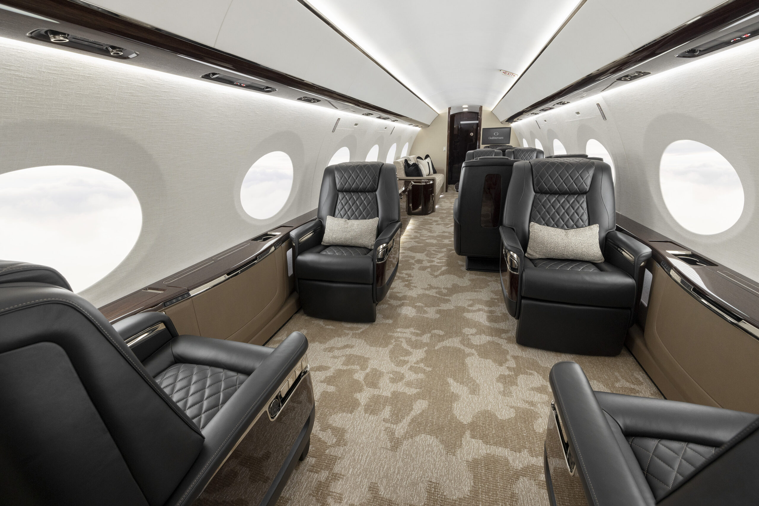 First outfitted Gulfstream G800 takes flight | Business Airport ...