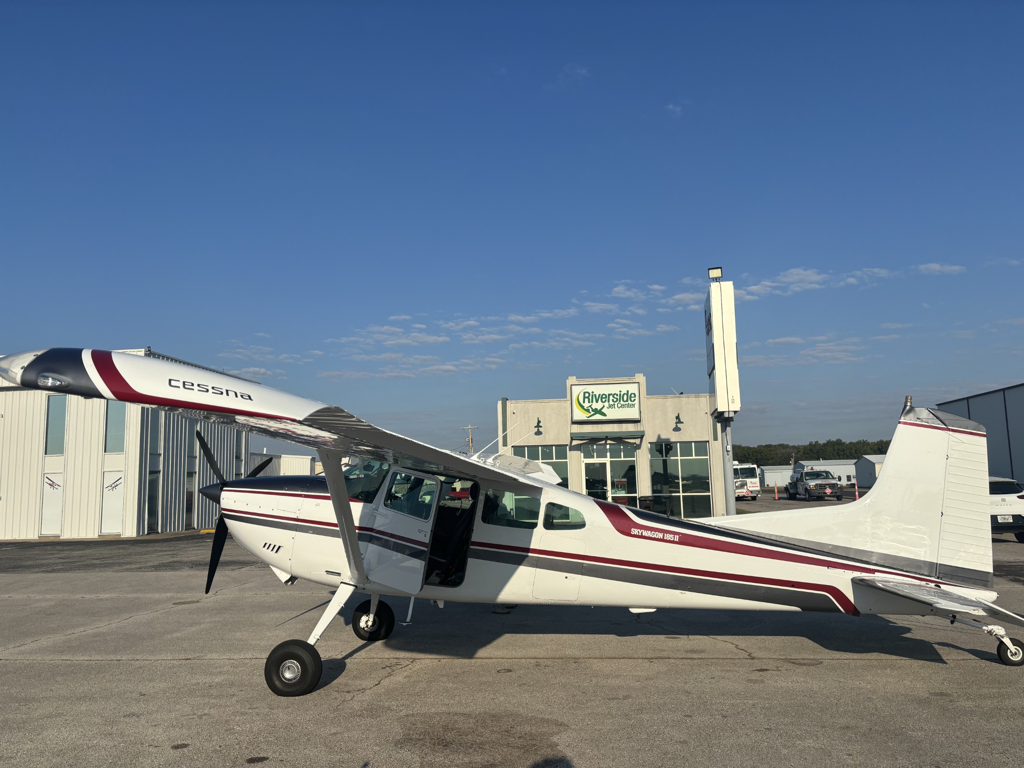Riverside Jet Center joins AEG connect network | Business Airport ...